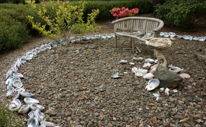 9 Amazing and Affordable Ideas on Landscape Edging